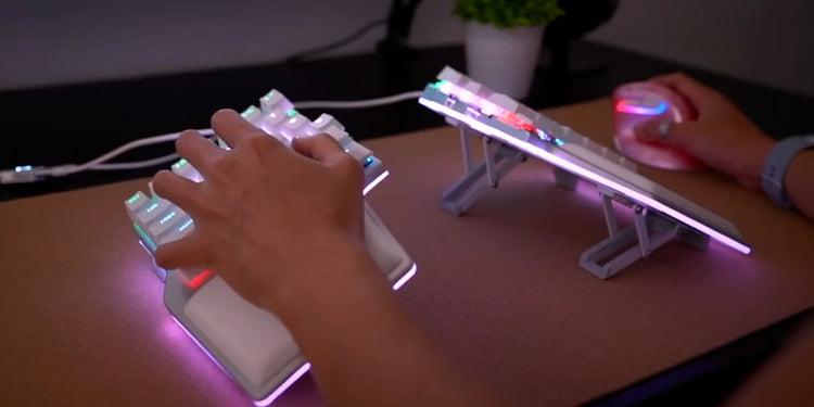 Tenting your keyboard helps to reduce pain – Dygma